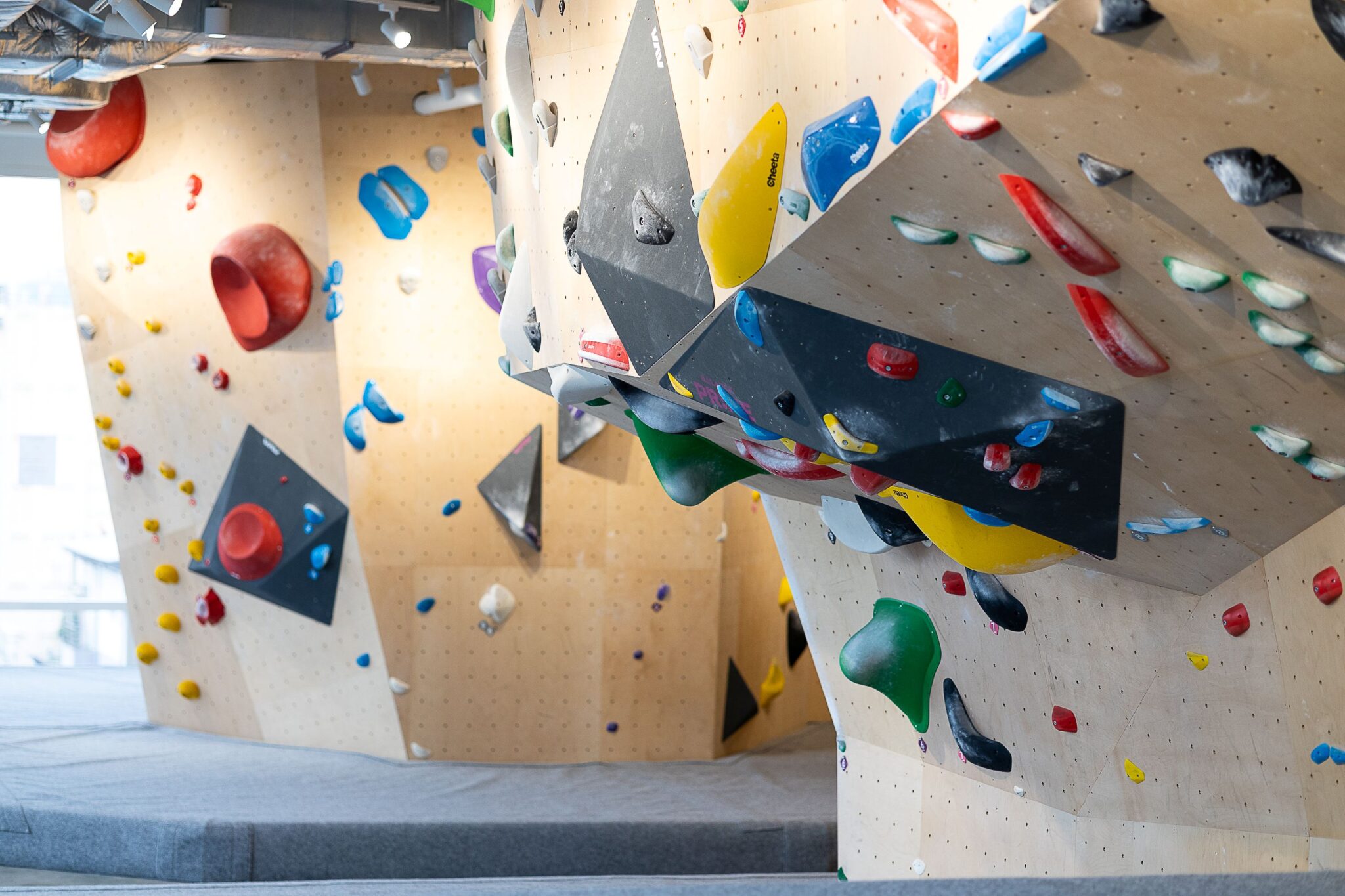 “สาทร ไพร์ม” เปิดมิติใหม่ของออฟฟิศไฮเอนด์เข้าใจไลฟ์สไตล์คนยุคใหม่ ต้อนรับยิมปีนผาชื่อดัง ...